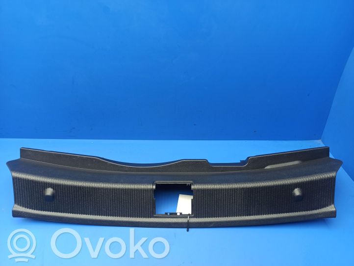 A2046900825 Mercedes-Benz C W204 Protection de seuil de coffre, 14.99 ...