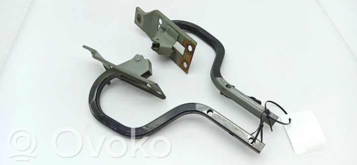 Jaguar XJ X300 Tailgate/trunk/boot hinge, 24.99 € | RRR