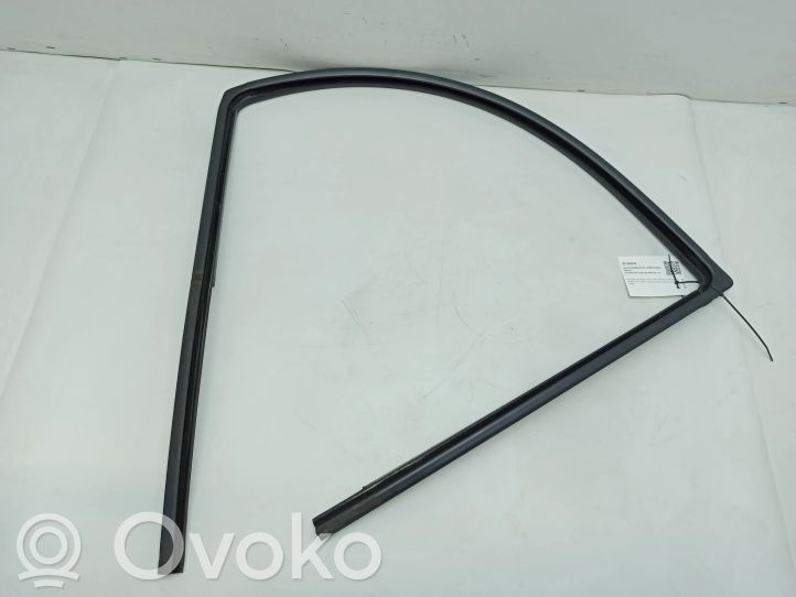 A6397200017 Mercedes-Benz Vito Viano W639 Rubber seal front door window ...