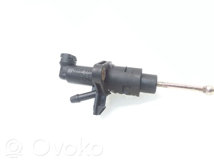 6Q0721388A Skoda Fabia Mk1 (6Y) Clutch master cylinder, 10.10 € | RRR