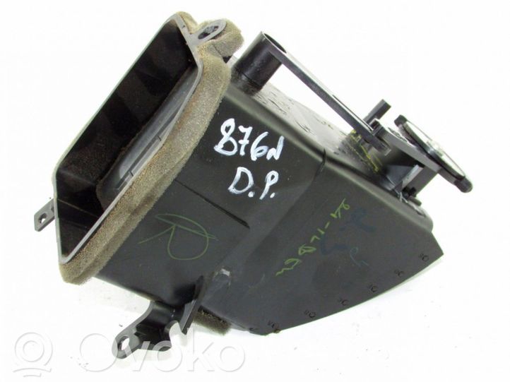 Mitsubishi L200 Grille d'aération centrale, 10.00 € | OVOKO