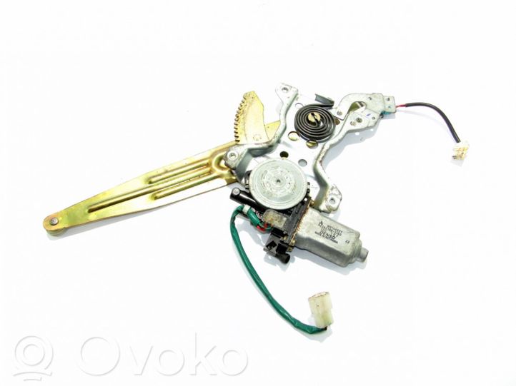 Mitsubishi L200 Rear window lifting mechanism without motor, 20.00 € | RRR