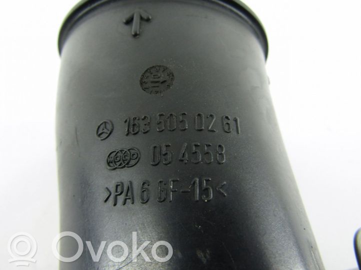 1635050261 Mercedes-Benz ML W163 Air intake duct part, 15.00 € | RRR