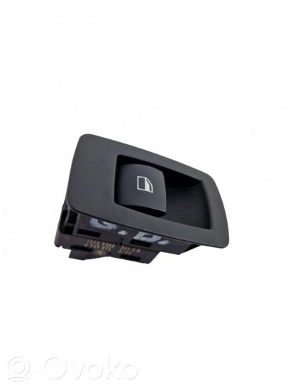 6945874 BMW 1 E81 E87 Electric window control switch, 10.00 € | RRR
