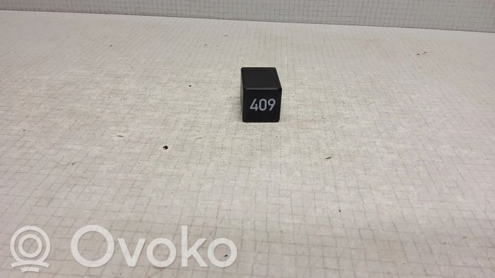 1J0906383C Seat Leon (1M) Fuel pump relay, 9.00 € | RRR