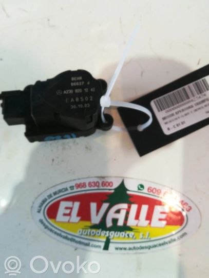 A2308201242 Mercedes-Benz C W203 A/C air flow flap actuator/motor, 19. ...