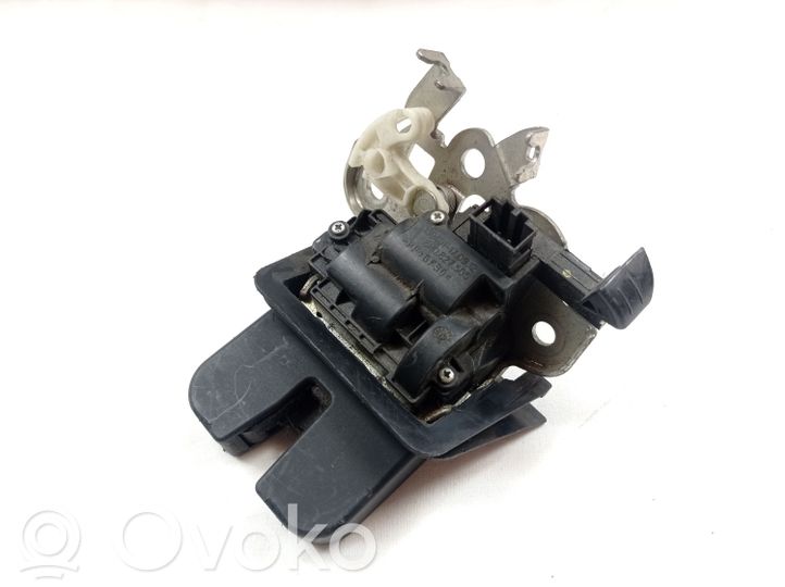 8R0827505 Audi Q5 SQ5 Loading door lock, 5.00 € | RRR