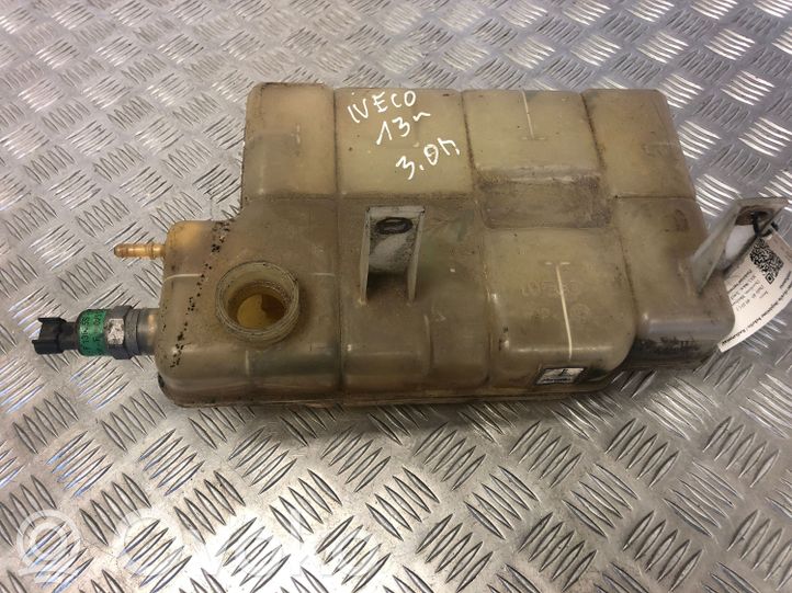 5801255878 Iveco Daily 5th gen Coolant expansion tank/reservoir, 17.30 ...