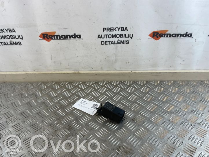 9803299780 Ford Mondeo MK V Glow plug pre-heat relay, 25.00 € | RRR