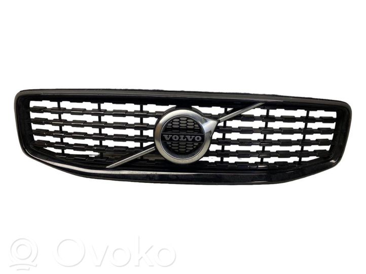 32133776 Volvo V60 Front bumper upper radiator grill, 180.00 € | RRR