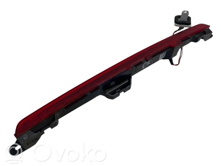 A1569069600 Mercedes-Benz GLC X253 C253 Troisième feu stop, 50.00 € | OVOKO