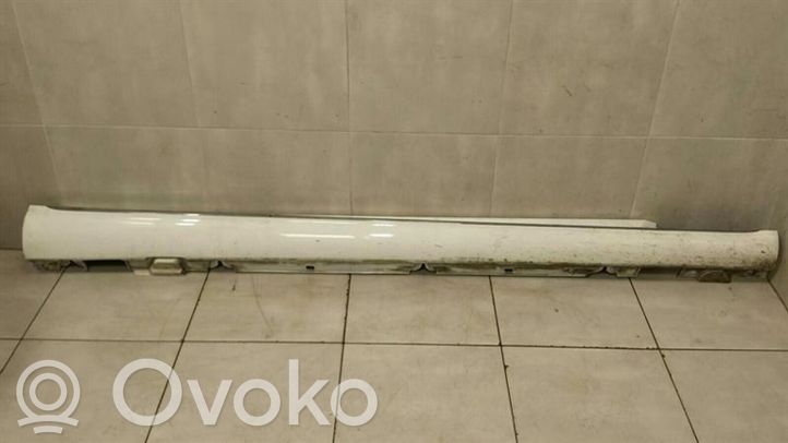 A2056980454 Mercedes-Benz C W205 Marche-pieds, 130.00 € | OVOKO