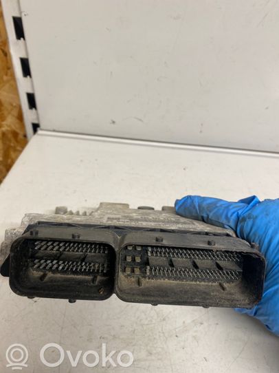 03G906021AB Volkswagen PASSAT B6 Calculateur moteur ECU, 49.00 € | OVOKO