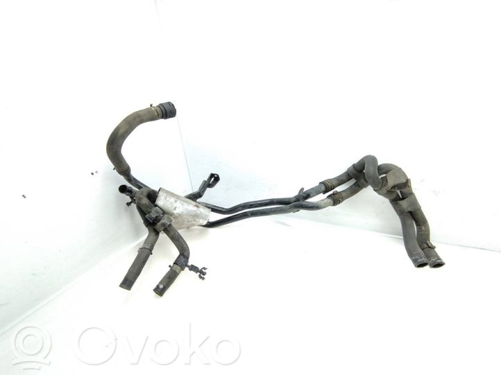 7P6122073A Volkswagen Touareg II Tuyau de liquide de refroidissement ...