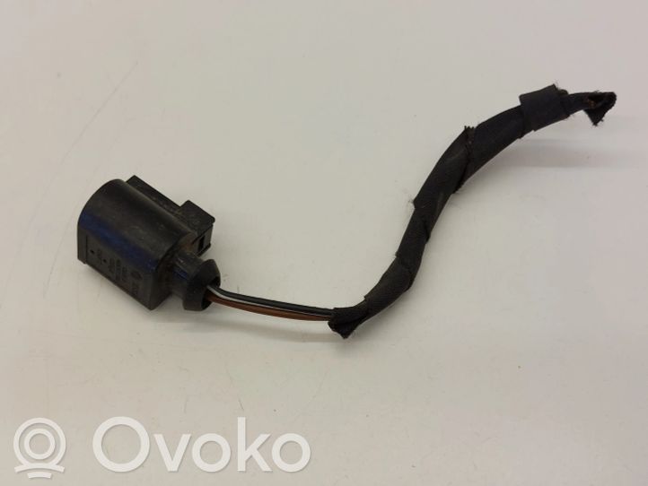 4D0971992 Volkswagen PASSAT B8 Other wiring loom, 15.00 € | RRR