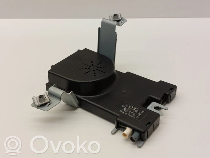 8P4035225D Audi A3 S3 8P Aerial antenna amplifier, 15.00 € | RRR