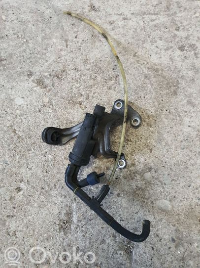 0025401497 Mercedes-Benz S W221 Vacuum valve, 12.00 € | RRR