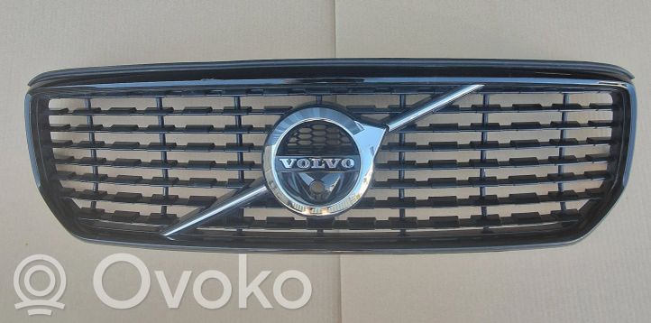 31457346 Volvo XC40 Front bumper upper radiator grill, 282.35 € | RRR