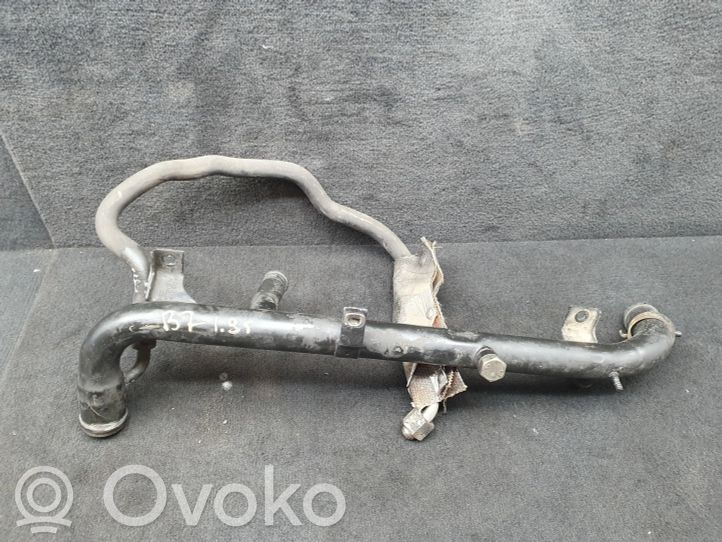 06B121070H Audi A4 S4 B7 8E 8H Engine coolant pipe/hose, 15.00 € | RRR
