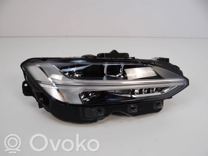 32228677 Volvo S90, V90 Headlight/headlamp, 350.59 € | RRR