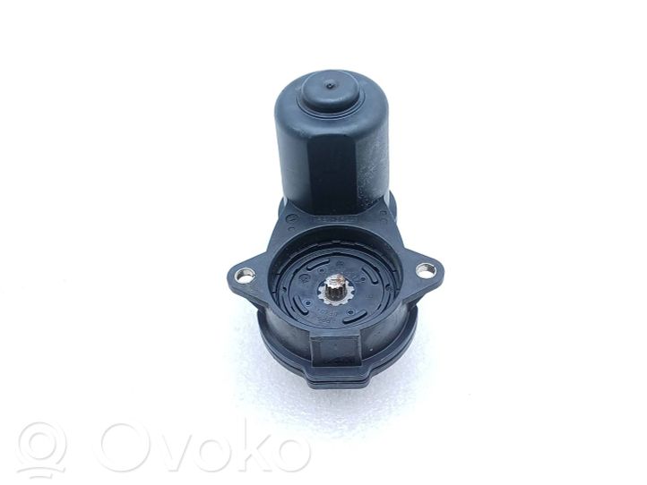 8K0998281A Porsche Macan Hand brake/parking brake motor, 99.00 € | RRR