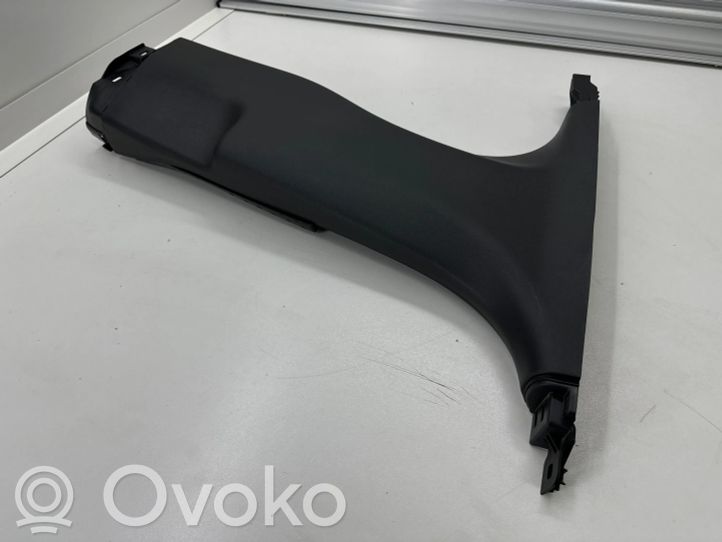 149462498B Tesla Model Y (B) pillar trim (bottom), 30.00 € | RRR