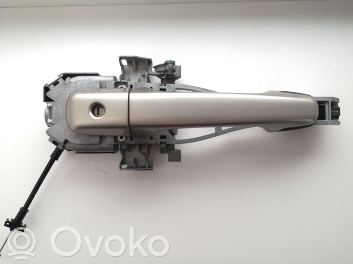 39873389 Volvo V70 Poignée extérieure de porte avant, 40.00 € | OVOKO