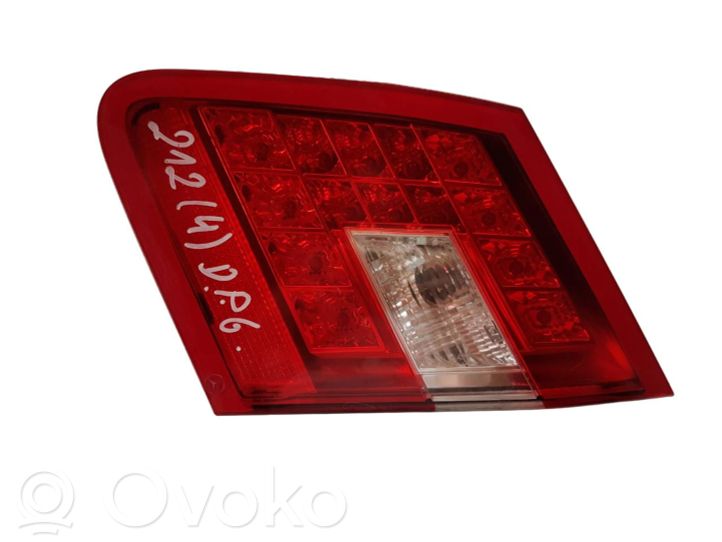 A2128200864 Mercedes-Benz E W212 Tailgate rear/tail lights, 15.00 € | RRR
