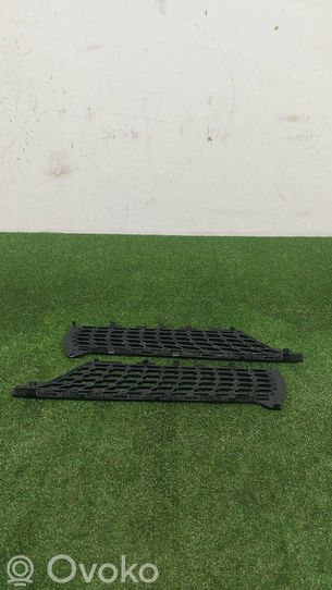 1718880260 Mercedes-Benz SLK R171 Grille de calandre avant, 94.12 € | OVOKO