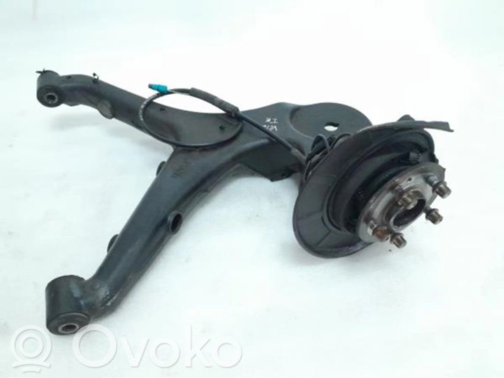 30 Mercedes-Benz Vito Viano W639 Rear wheel hub, 75.00 € | RRR