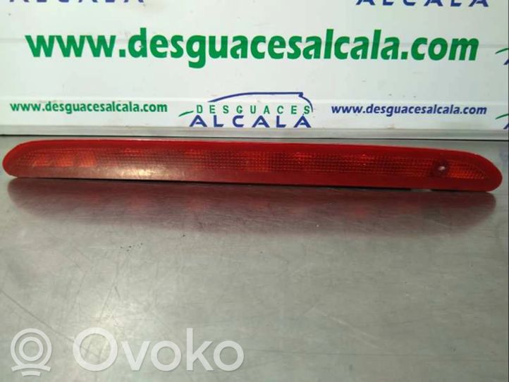 5K0945087D Volkswagen Golf SportWagen Troisième feu stop, 39.30 € | OVOKO