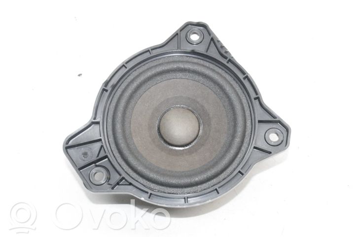 31456871 Volvo XC40 Panel speaker, 35.00 € | RRR