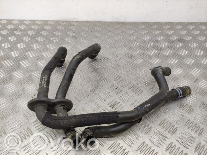 4G2819350 Audi A6 C7 Engine coolant pipe/hose, 30.00 € | RRR