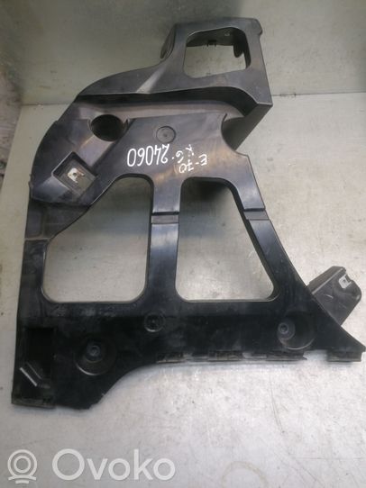 51127227757 BMW X5 E70 Rear bumper mounting bracket, 20.00 € | RRR