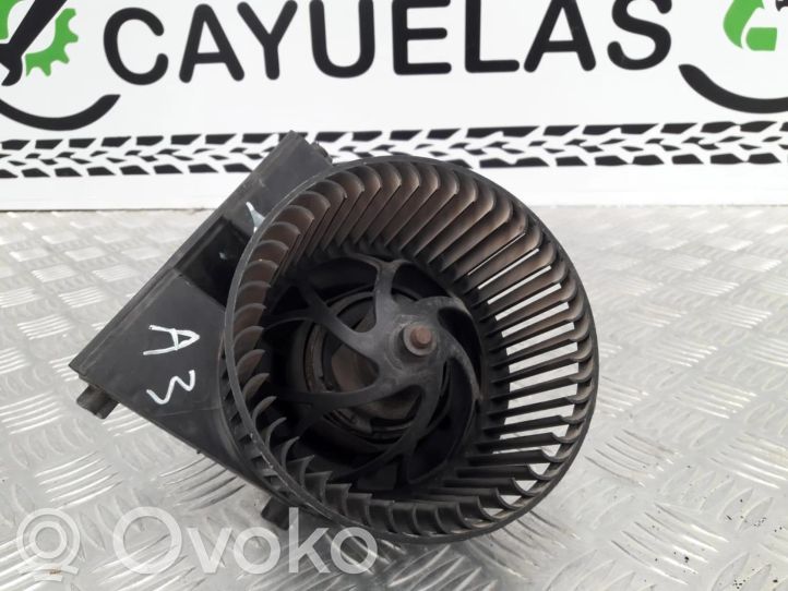 1J1819021 Audi A3 S3 8L A/C air flow flap actuator/motor, 14.01 € | RRR