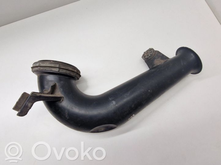 1427604 BMW 7 E38 Air intake duct part, 20.00 € | RRR
