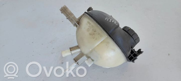 A2045000549 Mercedes-Benz E W212 Fuel expansion tank, 25.41 € | RRR
