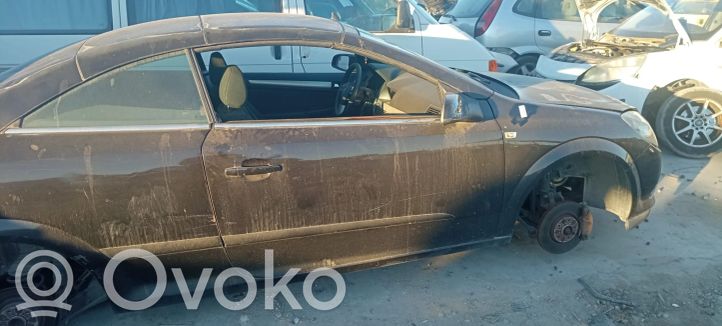 Opel Astra H Front Door 63 53 Rrr