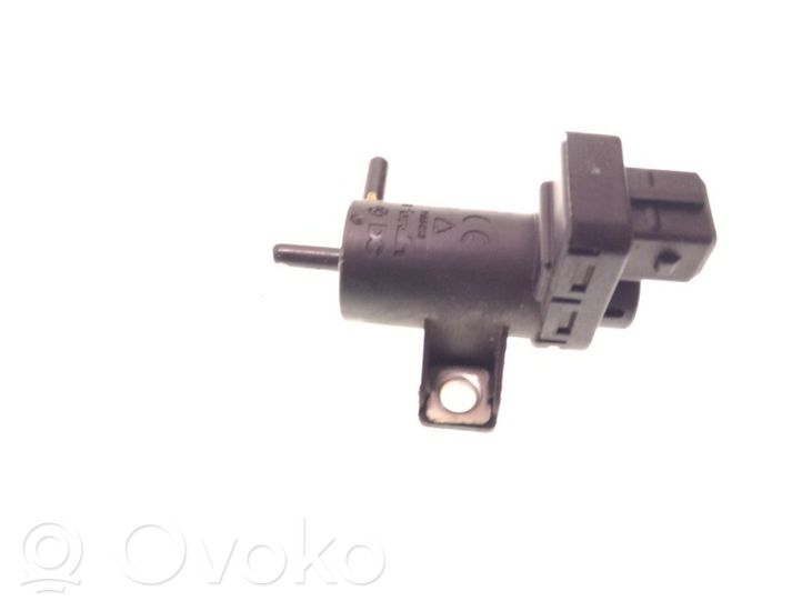 8200762162 Nissan Navara D23 Turbo solenoid valve, 15.00 € | RRR