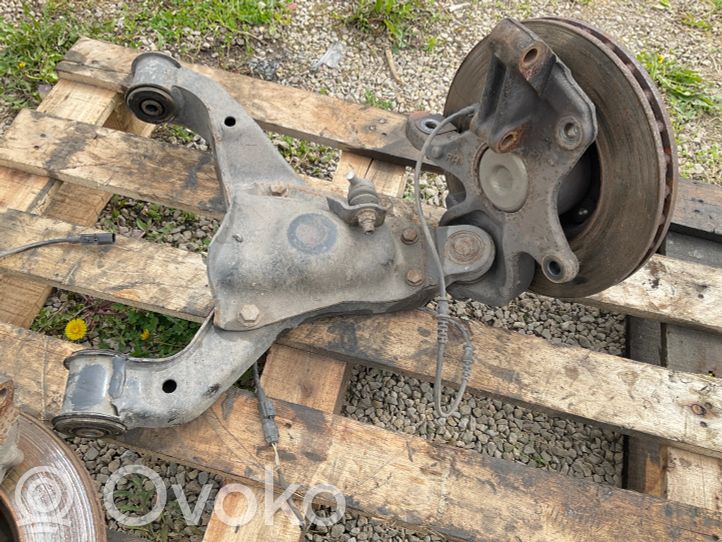 Mercedes-Benz Sprinter W906 Front wheel hub spindle knuckle, 60.00 € | RRR