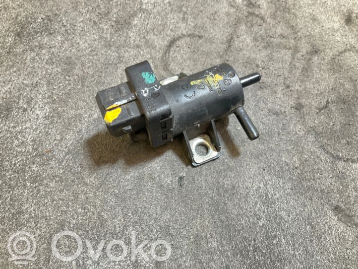 8200762162 Nissan Navara D23 Turbo solenoid valve, 5.00 € | RRR