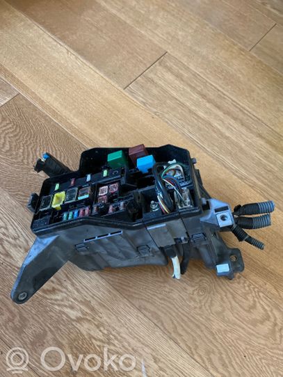 8264147020 Toyota RAV 4 (XA30) Fuse box set, 53.00 € | RRR