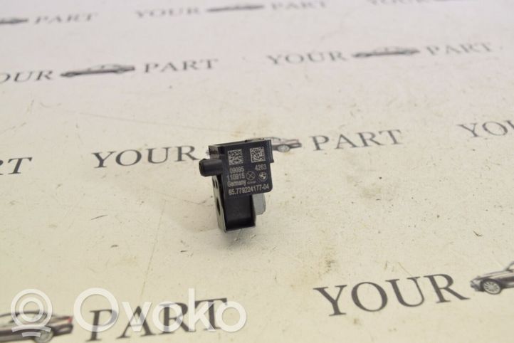 9224177 BMW 5 F10 F11 Capteur de collision / impact de déploiement d'airbag, 13.00 € | OVOKO