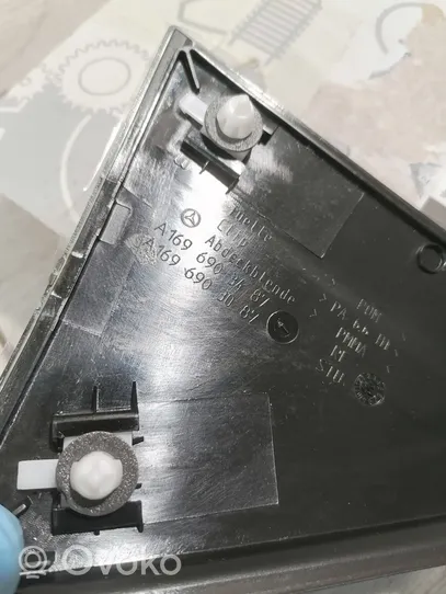 A1696903487 Mercedes-Benz A W169 Fender end trim, 32.94 € | RRR