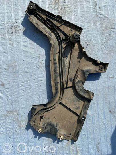 74850613 BMW 5 G30 G31 Front bumper skid plate/under tray, 25.00 € | RRR