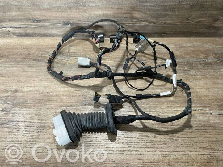 04607192AD Chrysler 300C Front door wiring loom/harness boot, 30.00 € | RRR