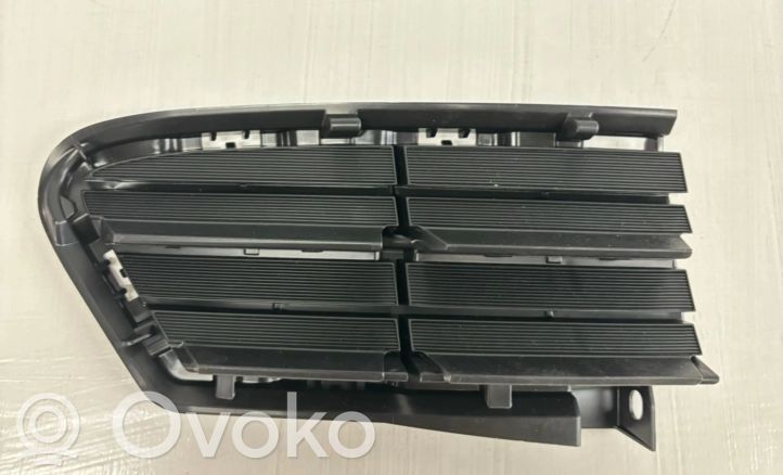 5312842080 Toyota RAV 4 (XA40) Front bumper lower grill, 30.00 € | RRR
