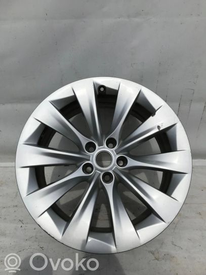 Tesla Model X R20 alloy rim, 268.24 € | RRR