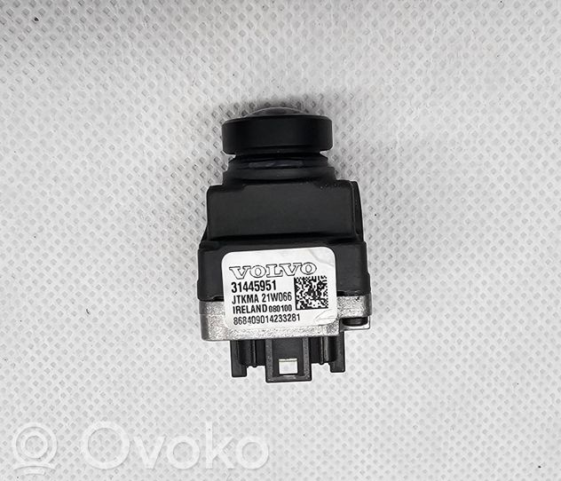 31445951 Volvo XC60 Front bumper camera, 218.34 € | RRR
