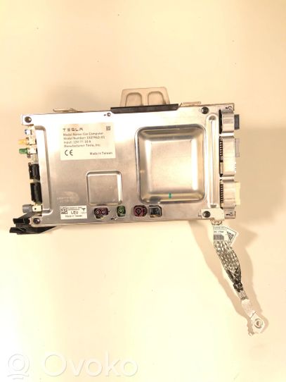 146577200A Tesla Model 3 Engine control unit/module, 650.00 € | RRR